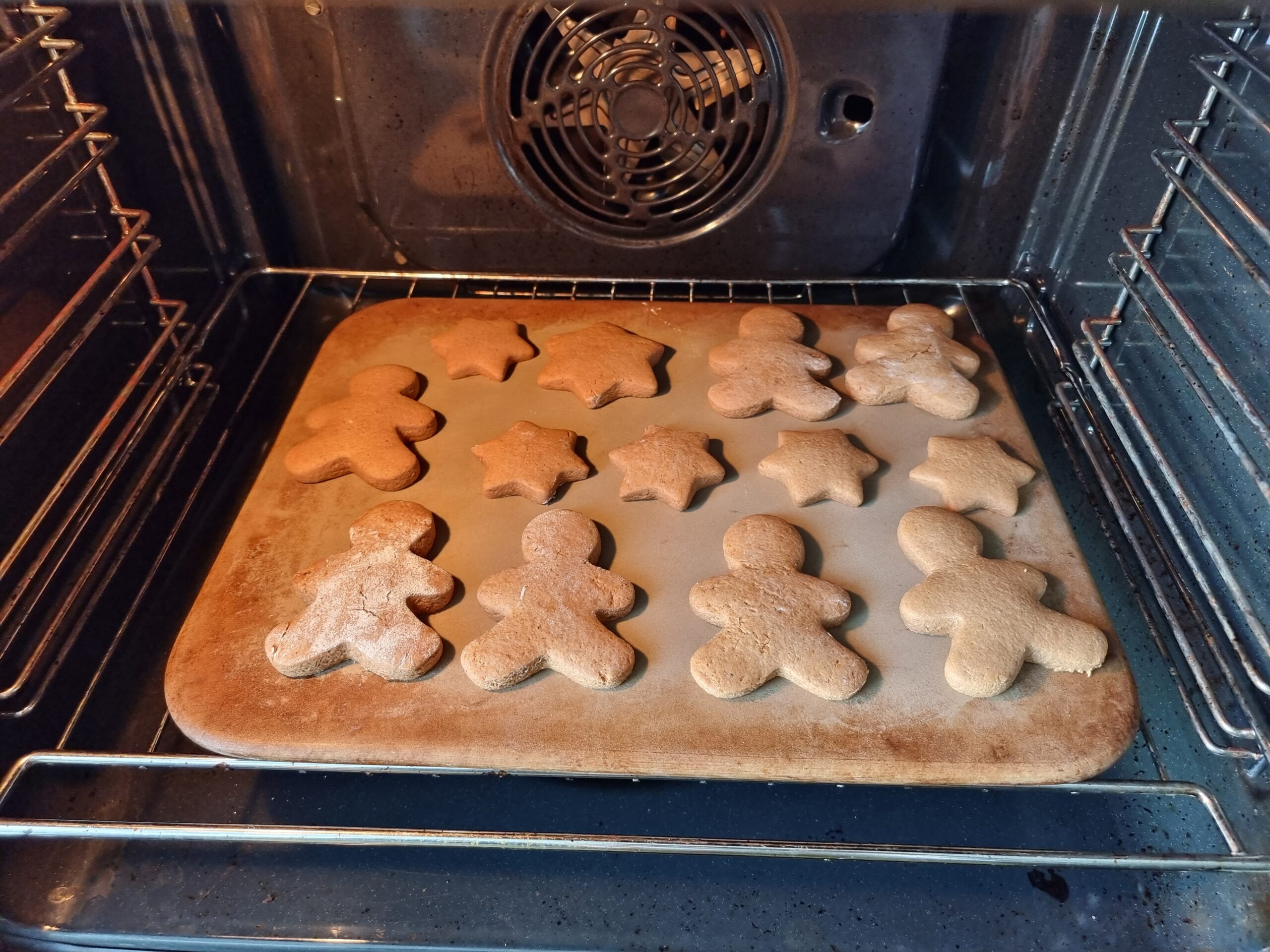 Bonhommes de pain d'épices - du four à la table